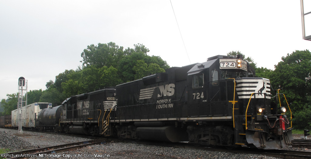 NS 724